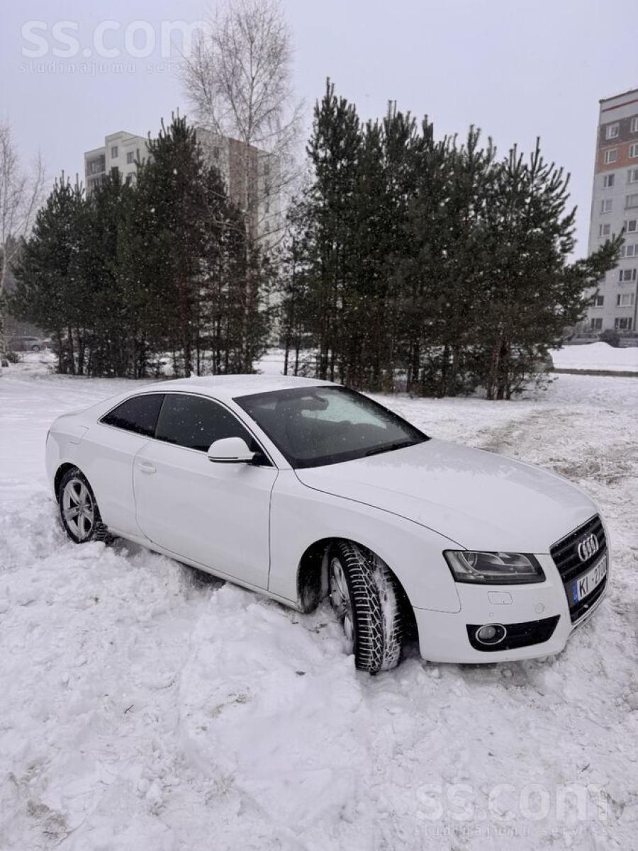 White Audi A5 2009 in Riga, with an engine capacity of 2.70 L and mileage of 269 thousand km for 5900 €, photo 3 on AUTOMOTO.COM.LV