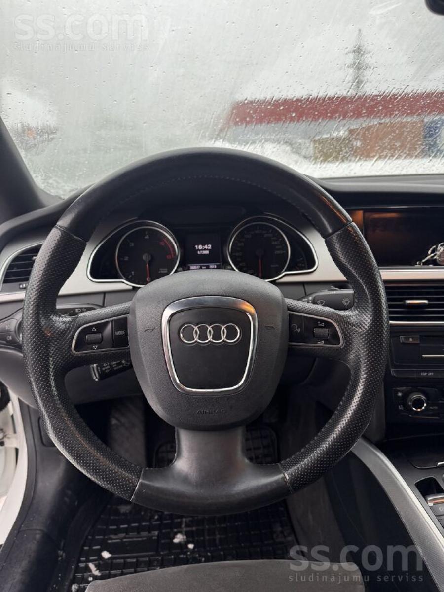 White Audi A5 2009 in Riga, with an engine capacity of 2.70 L and mileage of 269 thousand km for 5900 €, photo 6 on AUTOMOTO.COM.LV