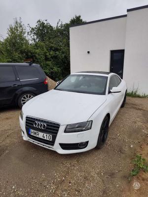 White Audi A5 2009 in Vilnius, with an engine capacity of 2.70 L and mileage of 279 thousand km for 4400 €, photo  on AUTOMOTO.COM.LV
