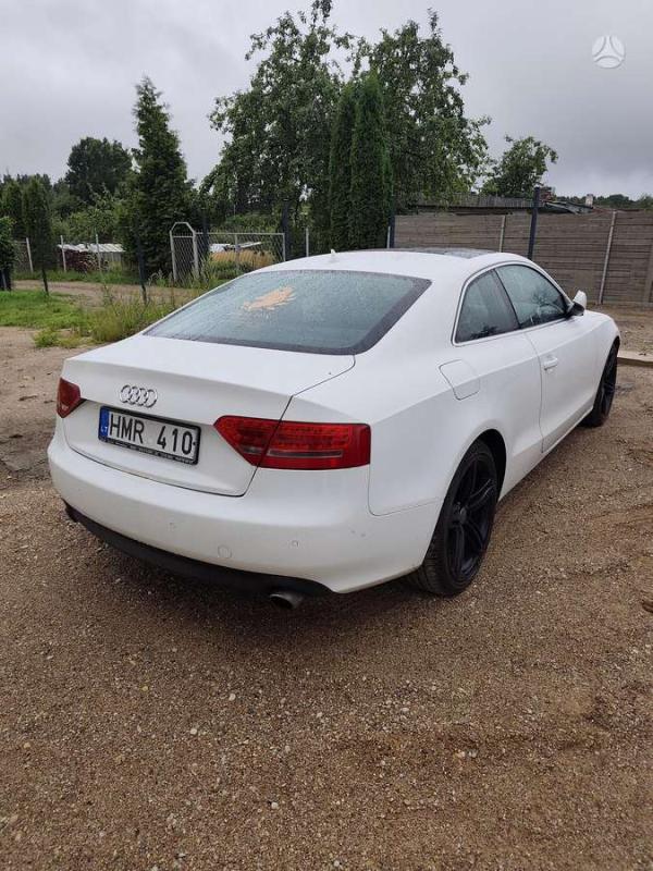 Balts Audi A5 2009 Viļņa, ar dzinēja tilpumu 2.70 L un nobraukumu 279 tūkst. km par 4400 €, foto 3 vietnē AUTOMOTO.COM.LV