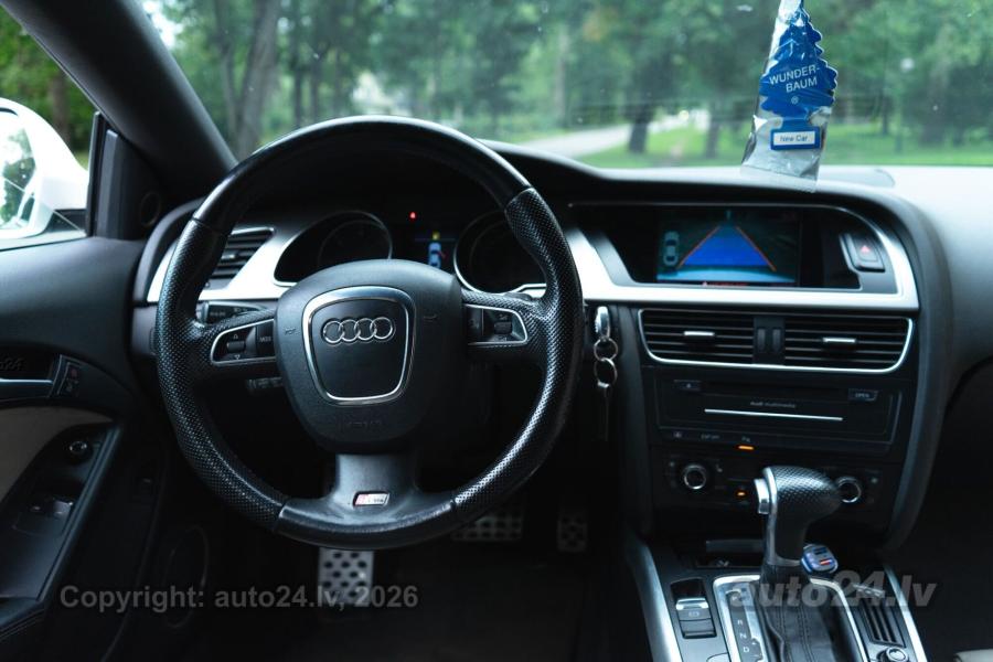 Белый Ауди А5 2009 в Сауэ, объемом двигателя 3.00 л и пробегом 301 тыс. км за 7999 €, фото 23 на AUTOMOTO.COM.LV