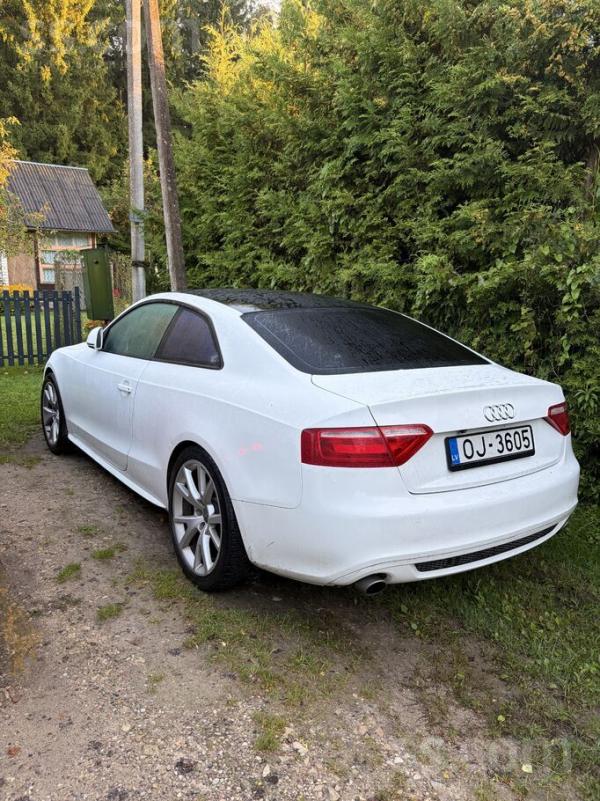 White Audi A5 2009 in Riga, with an engine capacity of 2.70 L and mileage of 360 thousand km for 3500 €, photo 1 on AUTOMOTO.COM.LV