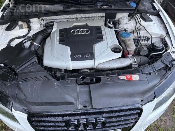 White Audi A5 2009 in Riga, with an engine capacity of 2.70 L and mileage of 360 thousand km for 3500 €, photo 7 on AUTOMOTO.COM.LV