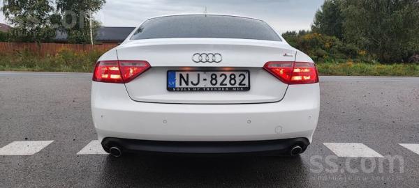 White Audi A5 2009 in Jelgava, with an engine capacity of 3.00 L and mileage of 250 thousand km for 7770 €, photo 6 on AUTOMOTO.COM.LV