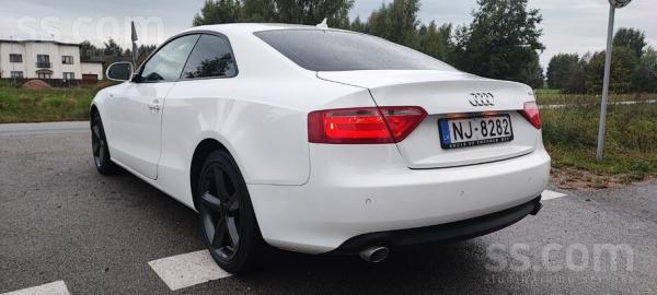 White Audi A5 2009 in Jelgava, with an engine capacity of 3.00 L and mileage of 250 thousand km for 7770 €, photo 7 on AUTOMOTO.COM.LV
