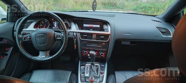 White Audi A5 2009 in Jelgava, with an engine capacity of 3.00 L and mileage of 250 thousand km for 7770 €, photo 11 on AUTOMOTO.COM.LV