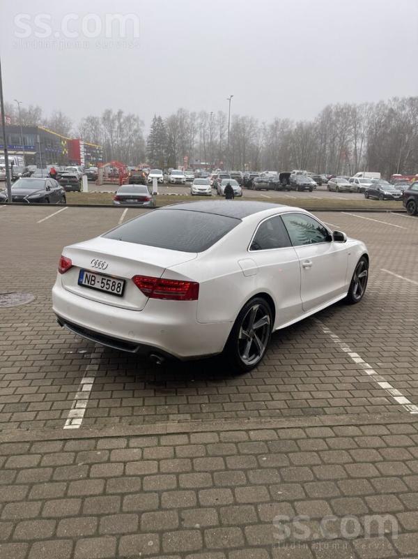 White Audi A5 2010 in Riga, with an engine capacity of 2.70 L and mileage of 303 thousand km for 9300 €, photo 2 on AUTOMOTO.COM.LV