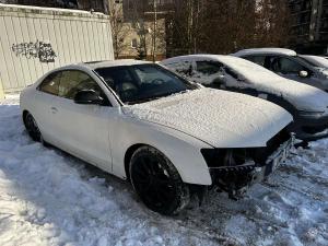 Balts Audi A5 2010 Viļņa, ar dzinēja tilpumu 3.20 L un nobraukumu 275 tūkst. km par 2000 €, foto 5 vietnē AUTOMOTO.COM.LV