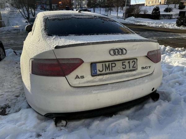 White Audi A5 2010 in Vilnius, with an engine capacity of 3.20 L and mileage of 275 thousand km for 2000 €, photo 2 on AUTOMOTO.COM.LV