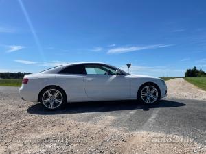 Balts Audi A5 2010 Tallina, ar dzinēja tilpumu 2.00 L un nobraukumu 275 tūkst. km par 8000 €, foto 3 vietnē AUTOMOTO.COM.LV