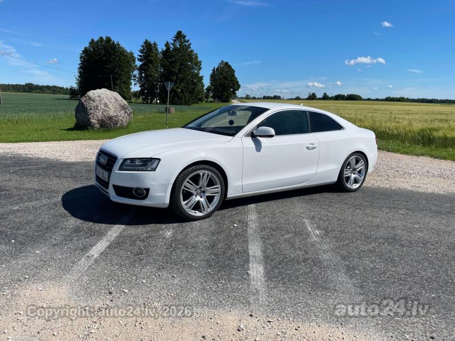 Balts Audi A5 2010 Tallina, ar dzinēja tilpumu 2.00 L un nobraukumu 275 tūkst. km par 8000 €, foto 4 vietnē AUTOMOTO.COM.LV