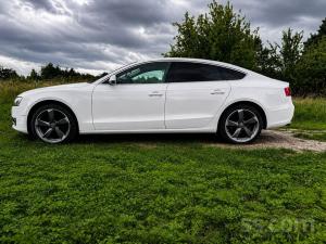 Белый Ауди А5 2010 в Рига, объемом двигателя 3.00 л и пробегом 450 тыс. км за 4500 €, фото  на AUTOMOTO.COM.LV