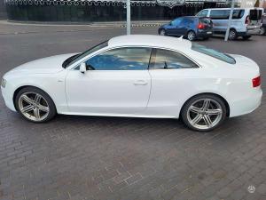 White Audi A5 2010 in Kaunas, with an engine capacity of 2.00 L and mileage of 344 thousand km for 7290 €, photo 4 on AUTOMOTO.COM.LV