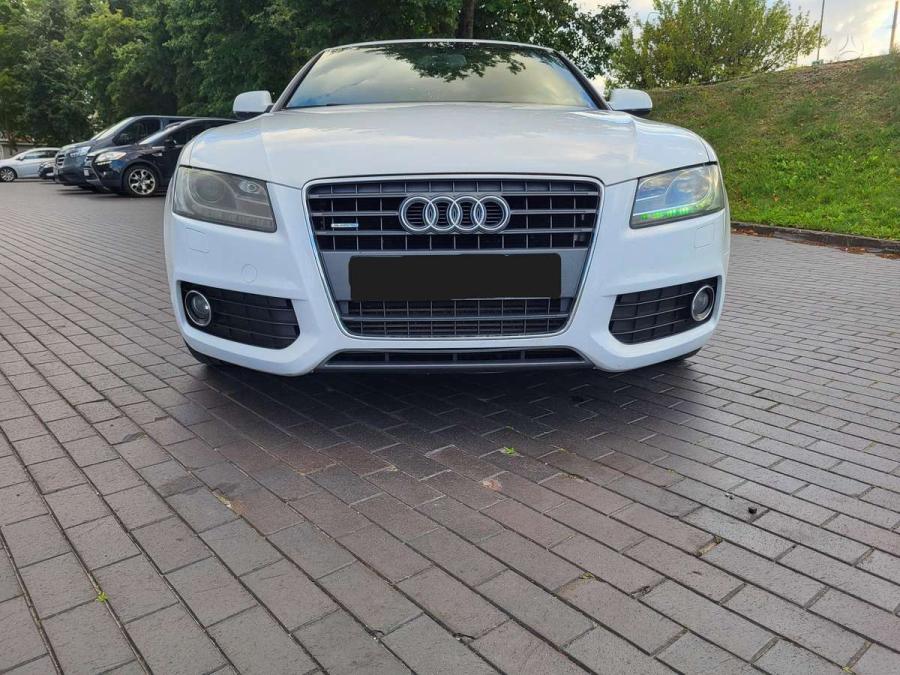 White Audi A5 2010 in Kaunas, with an engine capacity of 2.00 L and mileage of 344 thousand km for 7290 €, photo 10 on AUTOMOTO.COM.LV