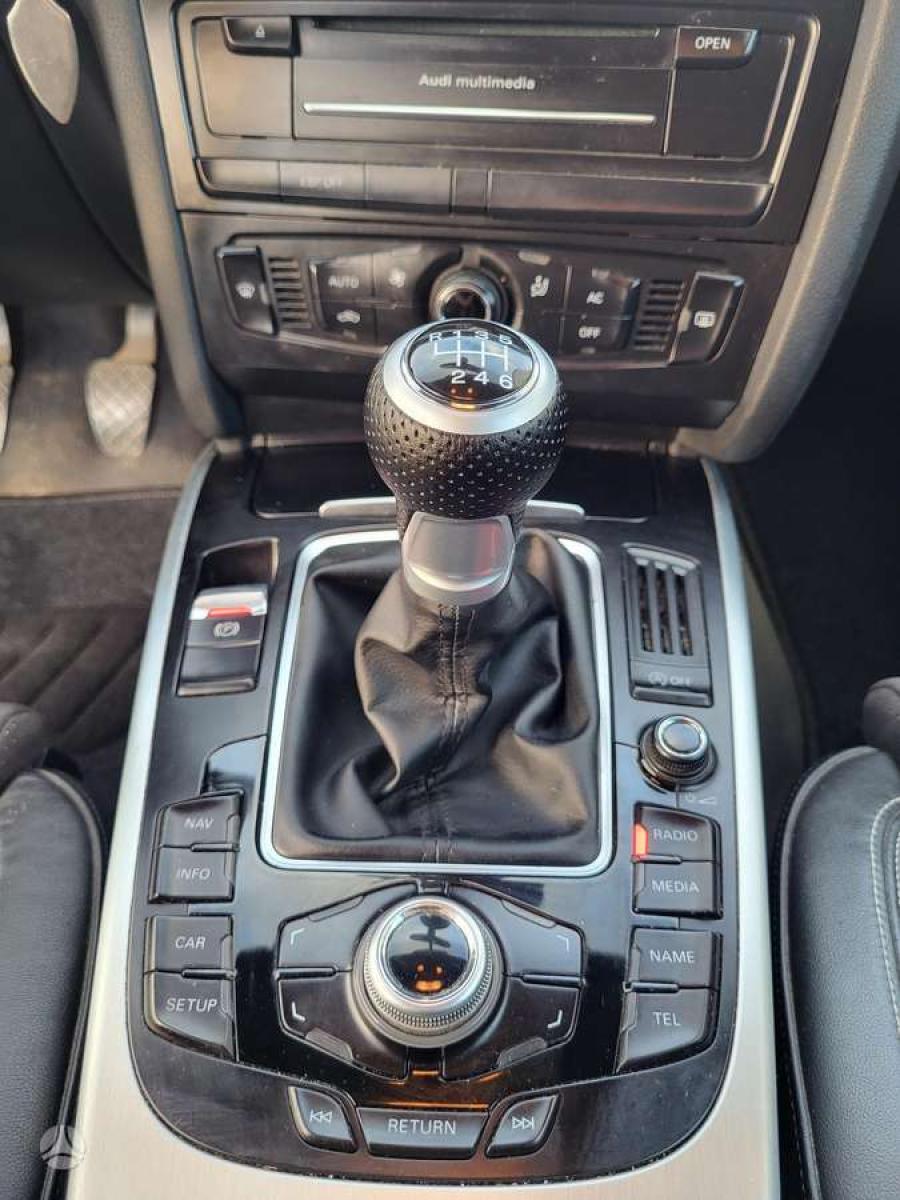 White Audi A5 2010 in Kaunas, with an engine capacity of 2.00 L and mileage of 344 thousand km for 7290 €, photo 33 on AUTOMOTO.COM.LV