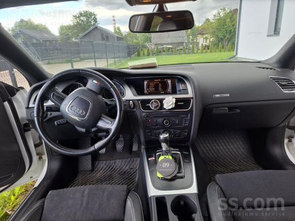 White Audi A5 2010 in Riga, with an engine capacity of 2.00 L and mileage of 285 thousand km for 6500 €, photo 8 on AUTOMOTO.COM.LV