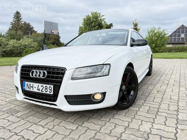 White Audi A5 2010 in Riga, with an engine capacity of 2.00 L and mileage of 248 thousand km for 6980 €, photo 1 on AUTOMOTO.COM.LV