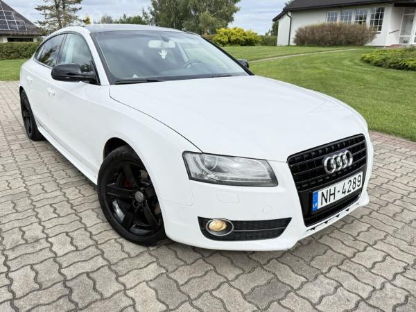 White Audi A5 2010 in Riga, with an engine capacity of 2.00 L and mileage of 248 thousand km for 6980 €, photo 3 on AUTOMOTO.COM.LV
