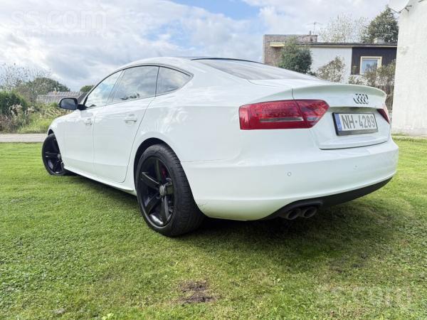 White Audi A5 2010 in Riga, with an engine capacity of 2.00 L and mileage of 248 thousand km for 6980 €, photo 6 on AUTOMOTO.COM.LV