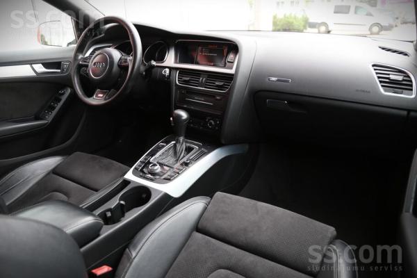 Balts Audi A5 2010 Rīga, ar dzinēja tilpumu 1.80 L un nobraukumu 201 tūkst. km par 7495 €, foto 11 vietnē AUTOMOTO.COM.LV