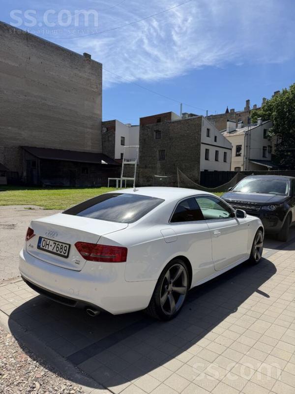 Balts Audi A5 2011 Rīga, ar dzinēja tilpumu 3.00 L un nobraukumu 240 tūkst. km par 8600 €, foto 2 vietnē AUTOMOTO.COM.LV