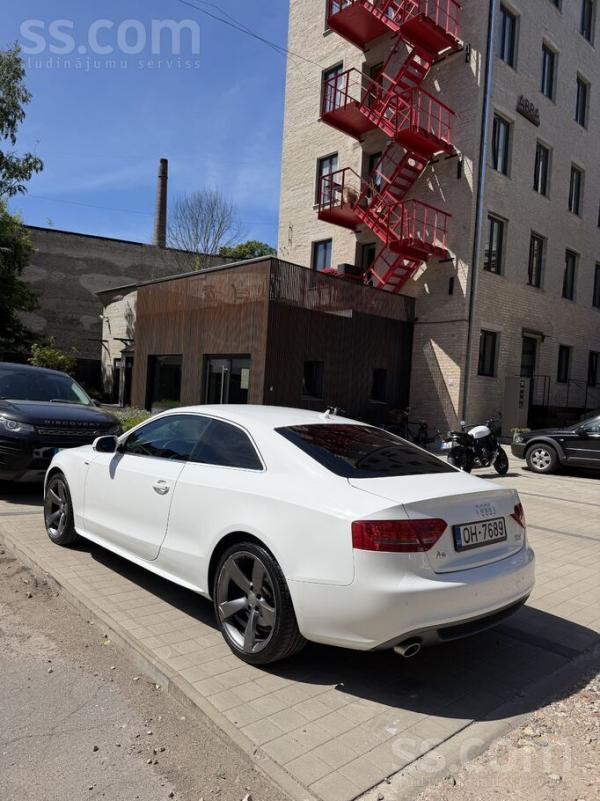 Balts Audi A5 2011 Rīga, ar dzinēja tilpumu 3.00 L un nobraukumu 240 tūkst. km par 8600 €, foto 4 vietnē AUTOMOTO.COM.LV