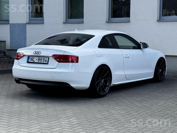 White Audi A5 2011 in Jelgava, with an engine capacity of 2.00 L and mileage of 187 thousand km for 9800 €, photo 9 on AUTOMOTO.COM.LV