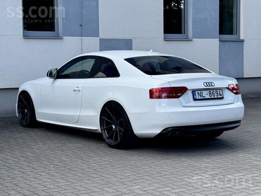 White Audi A5 2011 in Jelgava, with an engine capacity of 2.00 L and mileage of 187 thousand km for 9800 €, photo 11 on AUTOMOTO.COM.LV
