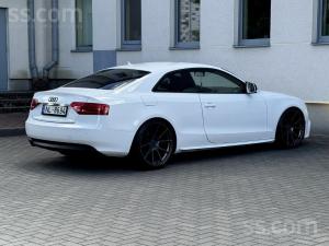 White Audi A5 2011 in Jelgava, with an engine capacity of 2.00 L and mileage of 187 thousand km for 9800 €, photo 14 on AUTOMOTO.COM.LV