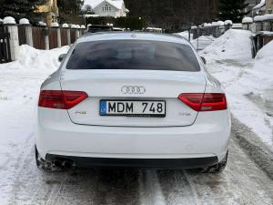 White Audi A5 2012 in Vilnius, with an engine capacity of 1.80 L and mileage of 328 thousand km for 6500 €, photo 6 on AUTOMOTO.COM.LV