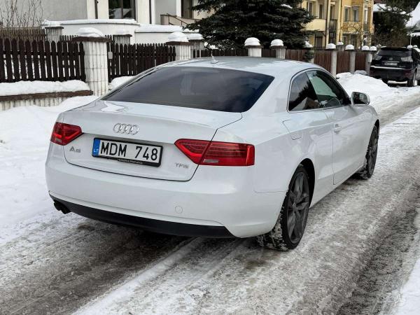 White Audi A5 2012 in Vilnius, with an engine capacity of 1.80 L and mileage of 328 thousand km for 6500 €, photo 7 on AUTOMOTO.COM.LV