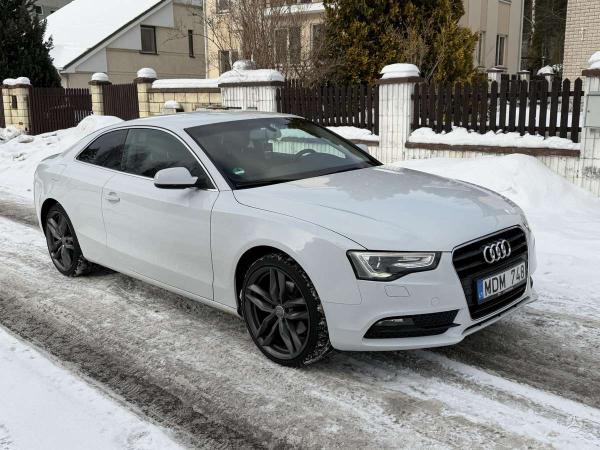 White Audi A5 2012 in Vilnius, with an engine capacity of 1.80 L and mileage of 328 thousand km for 6500 €, photo 10 on AUTOMOTO.COM.LV