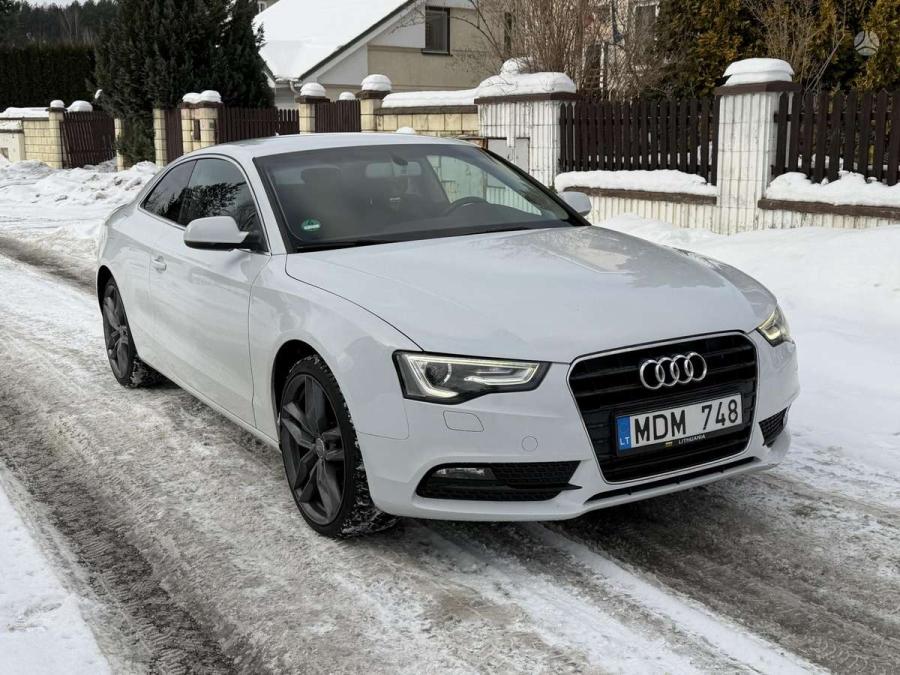 White Audi A5 2012 in Vilnius, with an engine capacity of 1.80 L and mileage of 328 thousand km for 6500 €, photo 11 on AUTOMOTO.COM.LV