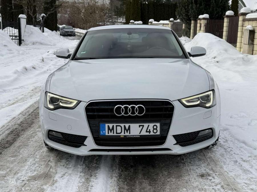 White Audi A5 2012 in Vilnius, with an engine capacity of 1.80 L and mileage of 328 thousand km for 6500 €, photo 12 on AUTOMOTO.COM.LV