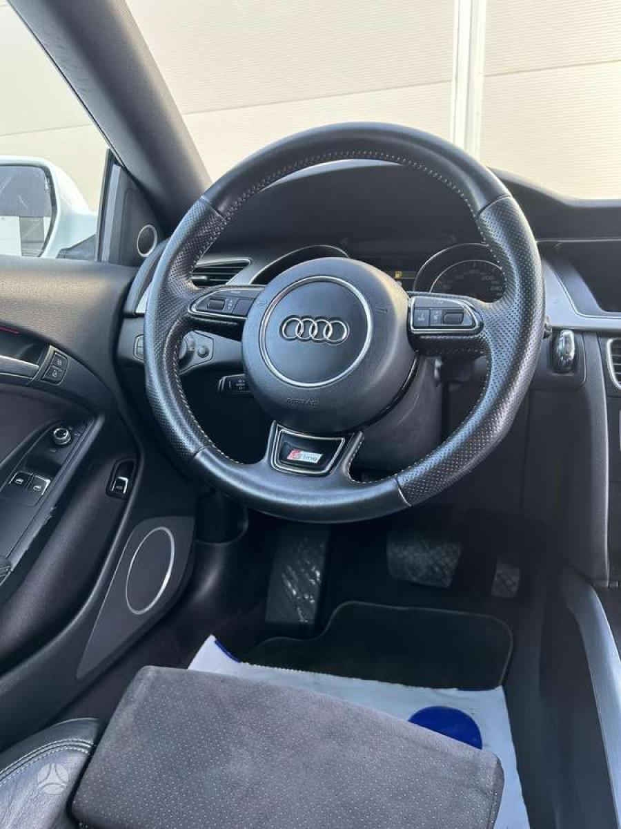 White Audi A5 2012 in Vilnius, with an engine capacity of 2.97 L and mileage of 293 thousand km for 9500 €, photo 15 on AUTOMOTO.COM.LV