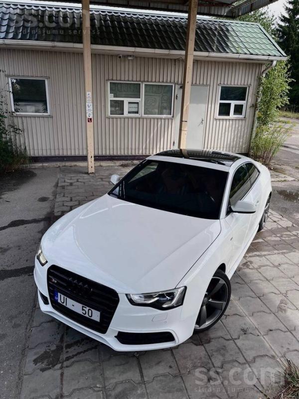 Balts Audi A5 2012 Rīga, ar dzinēja tilpumu 2.00 L un nobraukumu 123 tūkst. km par 14000 €, foto 2 vietnē AUTOMOTO.COM.LV