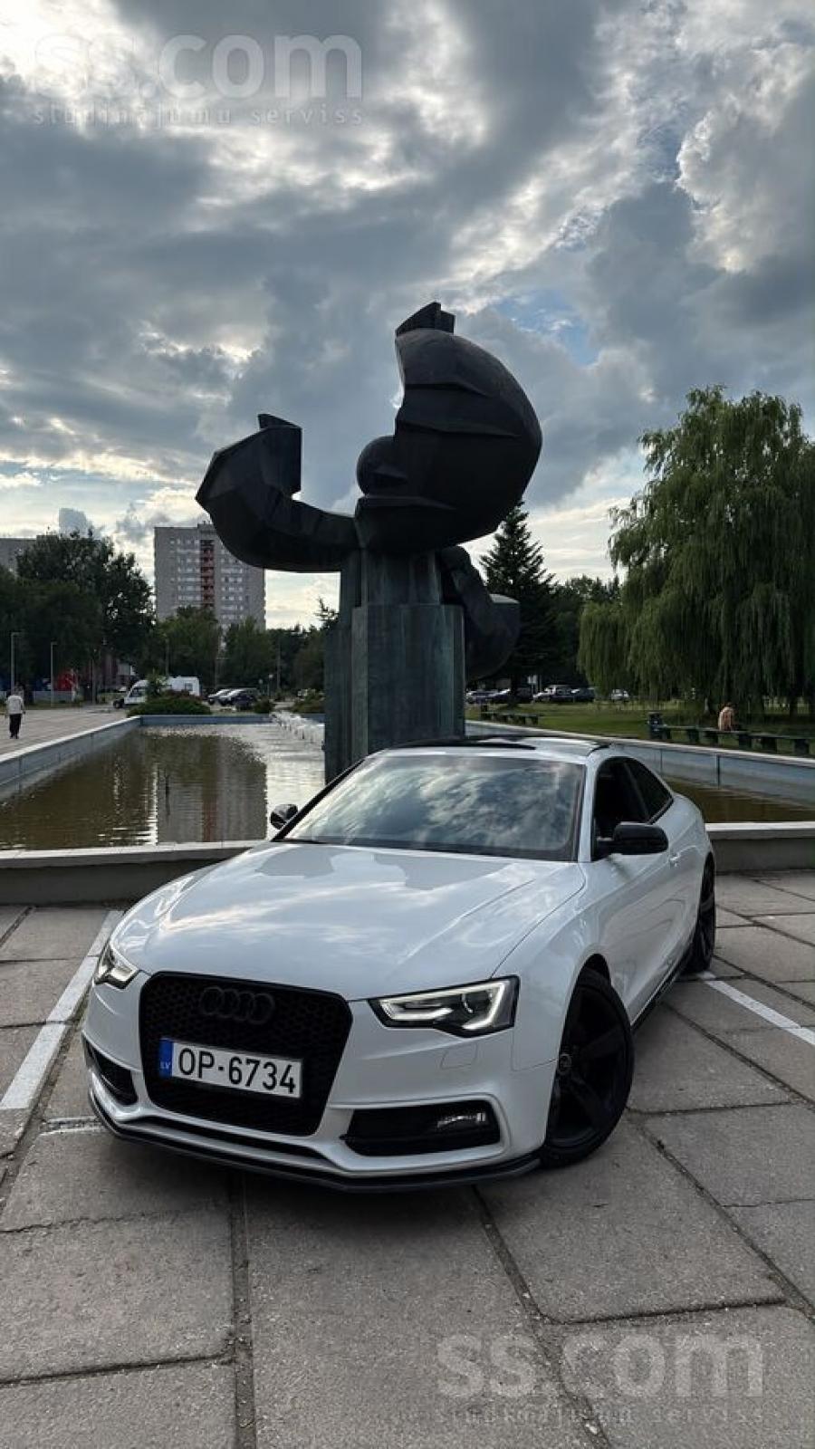 White Audi A5 2013 in Riga, with an engine capacity of 2.00 L and mileage of 200 thousand km for 15000 €, photo 4 on AUTOMOTO.COM.LV