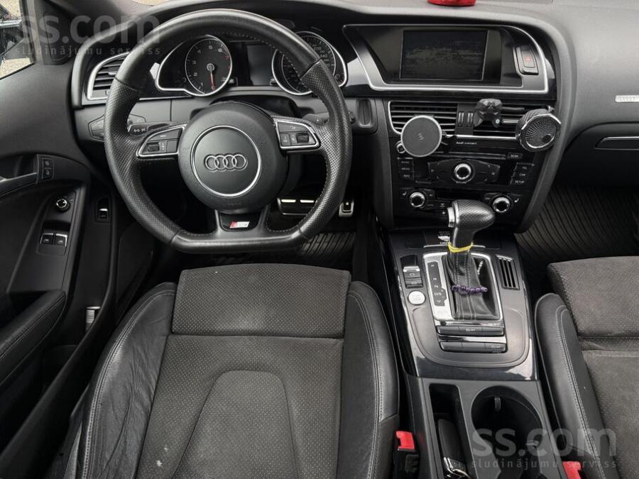 White Audi A5 2013 in Riga, with an engine capacity of 2.00 L and mileage of 200 thousand km for 15000 €, photo 9 on AUTOMOTO.COM.LV