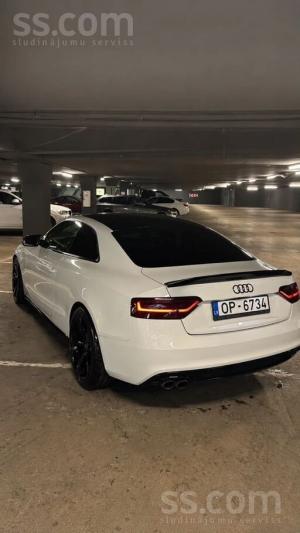 White Audi A5 2013 in Riga, with an engine capacity of 2.00 L and mileage of 200 thousand km for 15000 €, photo 4 on AUTOMOTO.COM.LV