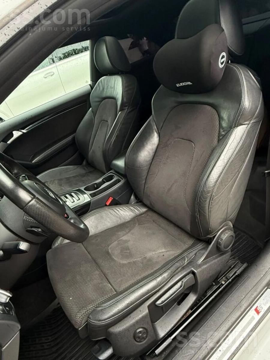 White Audi A5 2013 in Riga, with an engine capacity of 2.00 L and mileage of 200 thousand km for 15000 €, photo 11 on AUTOMOTO.COM.LV