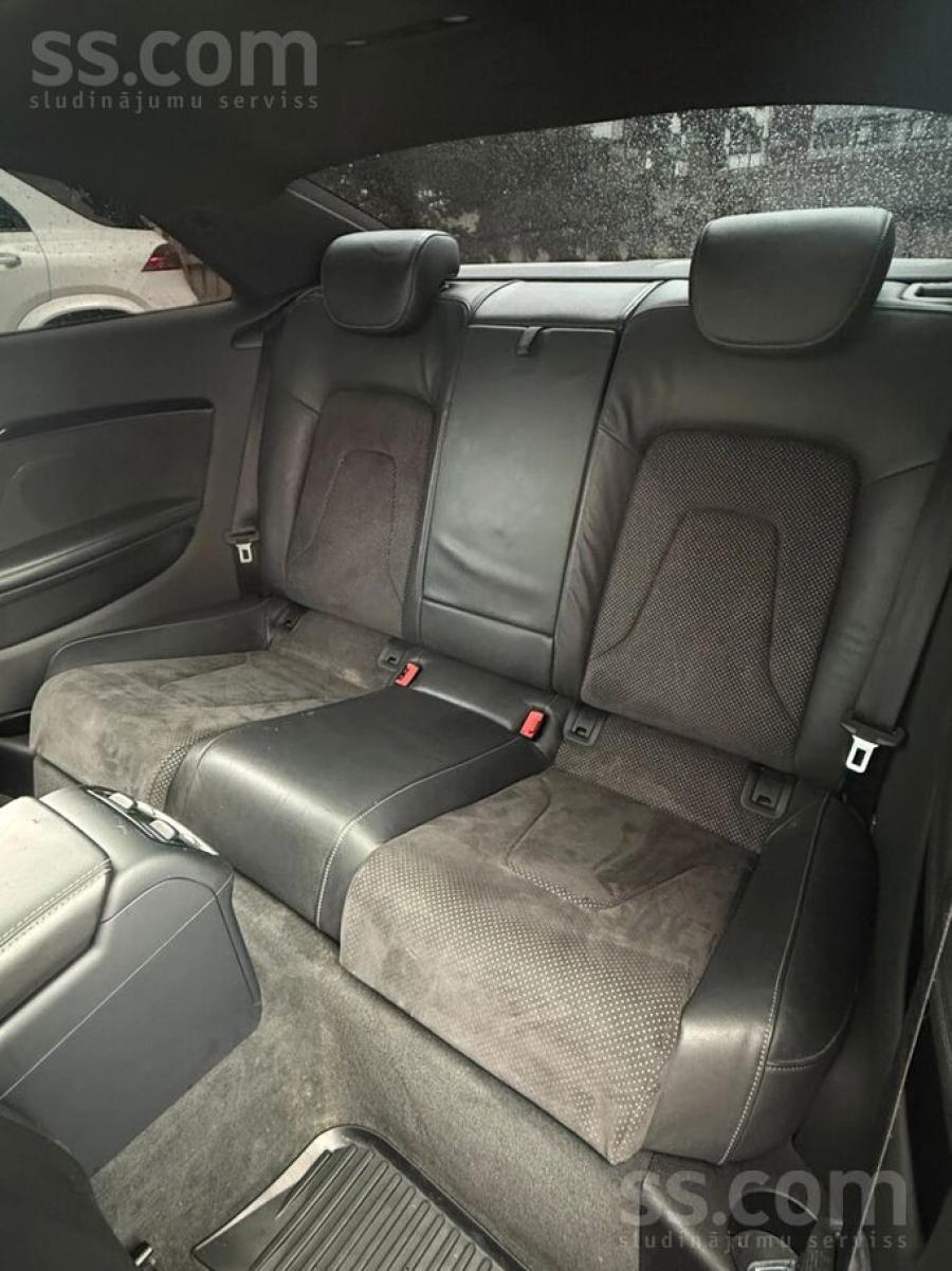 White Audi A5 2013 in Riga, with an engine capacity of 2.00 L and mileage of 200 thousand km for 15000 €, photo 13 on AUTOMOTO.COM.LV