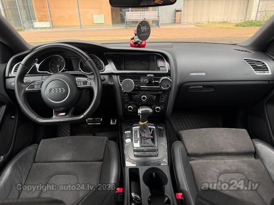 Balts Audi A5 2013 Rīga, ar dzinēja tilpumu 0.00 L un nobraukumu 200 tūkst. km par 15000 €, foto 7 vietnē AUTOMOTO.COM.LV