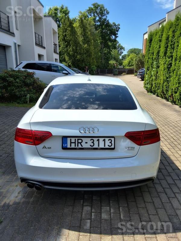 White Audi A5 2015 in Jurmala, with an engine capacity of 2.00 L and mileage of 146 thousand km for 13900 €, photo 4 on AUTOMOTO.COM.LV