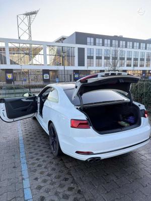 White Audi A5 2017 in Vilnius, with an engine capacity of 1.97 L and mileage of 207 thousand km for 16500 €, photo 11 on AUTOMOTO.COM.LV