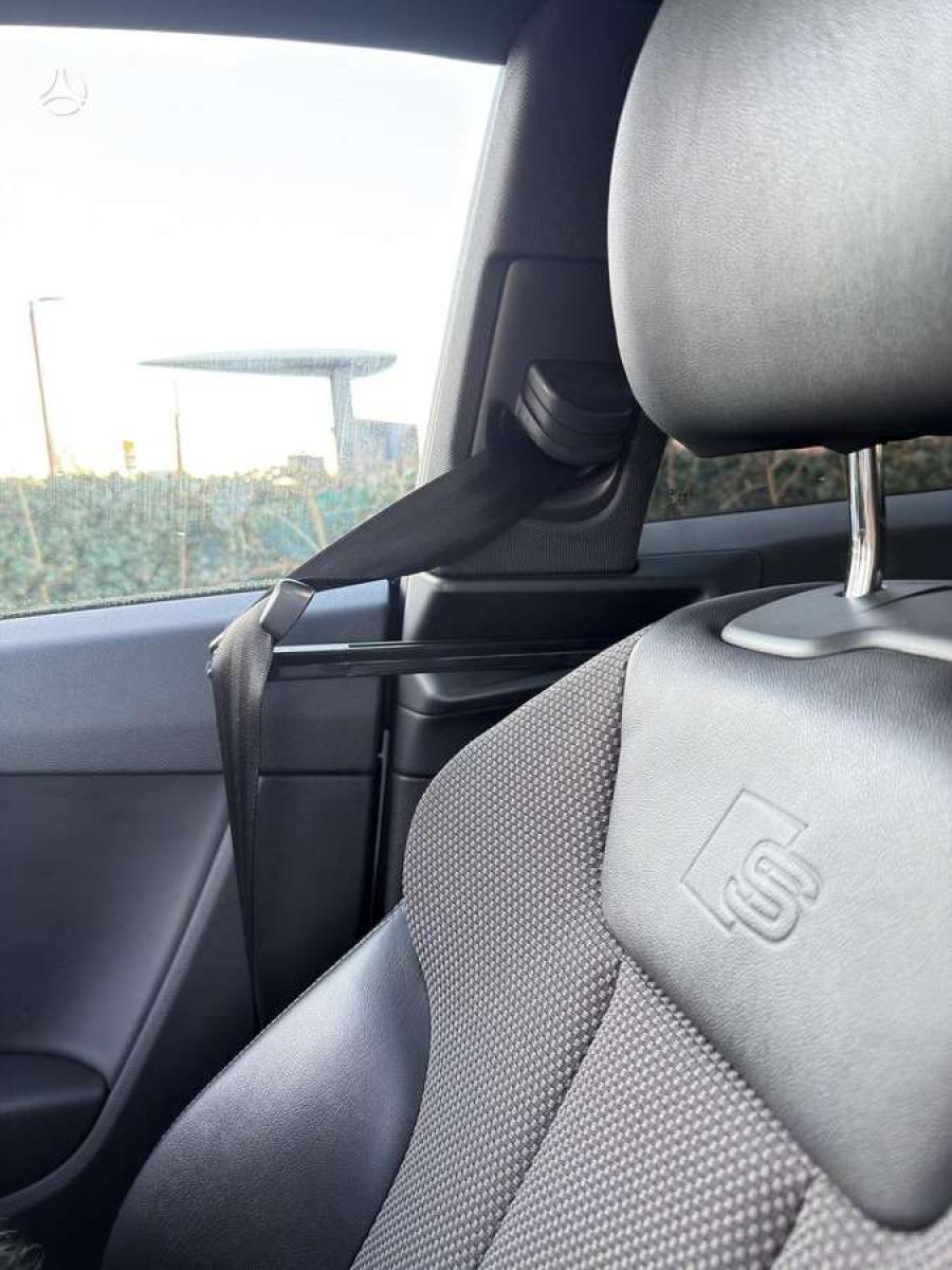 White Audi A5 2017 in Vilnius, with an engine capacity of 1.97 L and mileage of 207 thousand km for 16500 €, photo 20 on AUTOMOTO.COM.LV