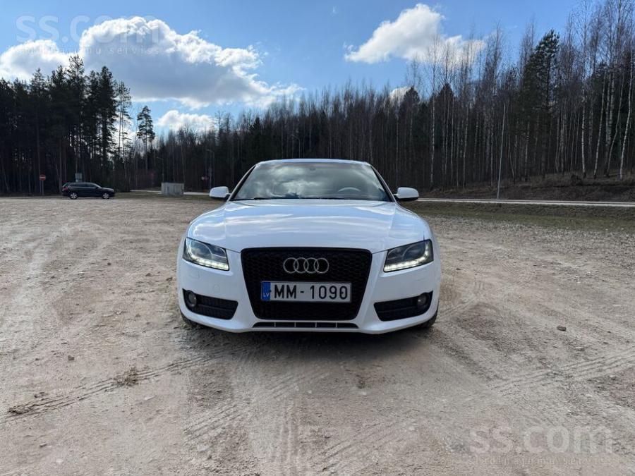 Balts Audi A5 2009 Ogre, ar dzinēja tilpumu 3.00 L un nobraukumu 347 tūkst. km par 7500 €, foto 3 vietnē AUTOMOTO.COM.LV