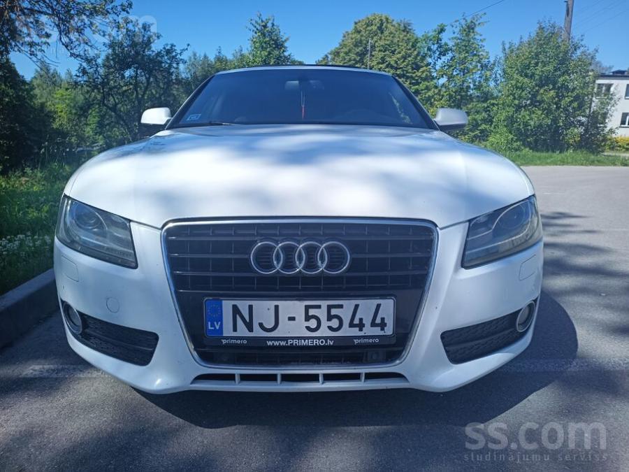 Balts Audi A5 2010 Rēzekne, ar dzinēja tilpumu 3.00 L un nobraukumu 309 tūkst. km par 7500 €, foto 5 vietnē AUTOMOTO.COM.LV
