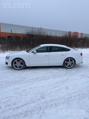 Balts Audi A5 2010 Jelgava, ar dzinēja tilpumu 2.00 L un nobraukumu 250 tūkst. km par 6500 €, foto 2 vietnē AUTOMOTO.COM.LV