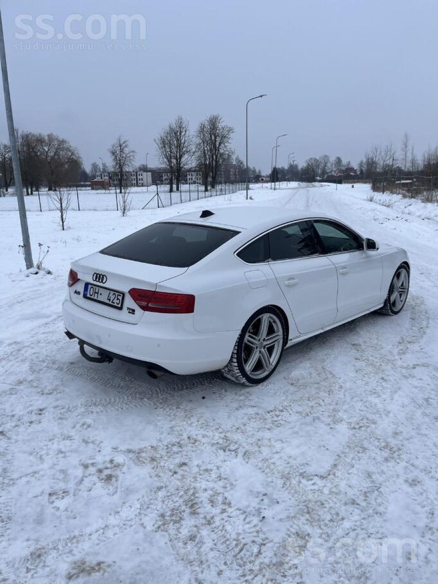 Balts Audi A5 2010 Jelgava, ar dzinēja tilpumu 2.00 L un nobraukumu 250 tūkst. km par 6500 €, foto 4 vietnē AUTOMOTO.COM.LV