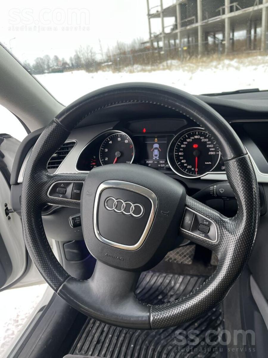 Balts Audi A5 2010 Jelgava, ar dzinēja tilpumu 2.00 L un nobraukumu 250 tūkst. km par 6500 €, foto 10 vietnē AUTOMOTO.COM.LV